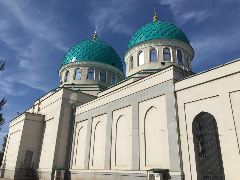 What to do in Tashkent - Your ultimate city guide - A bear and a pig